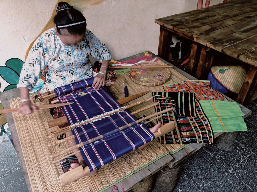 Weaving Intricate Cultures Of The Archipelago - Tugu Hotels & Restaurants